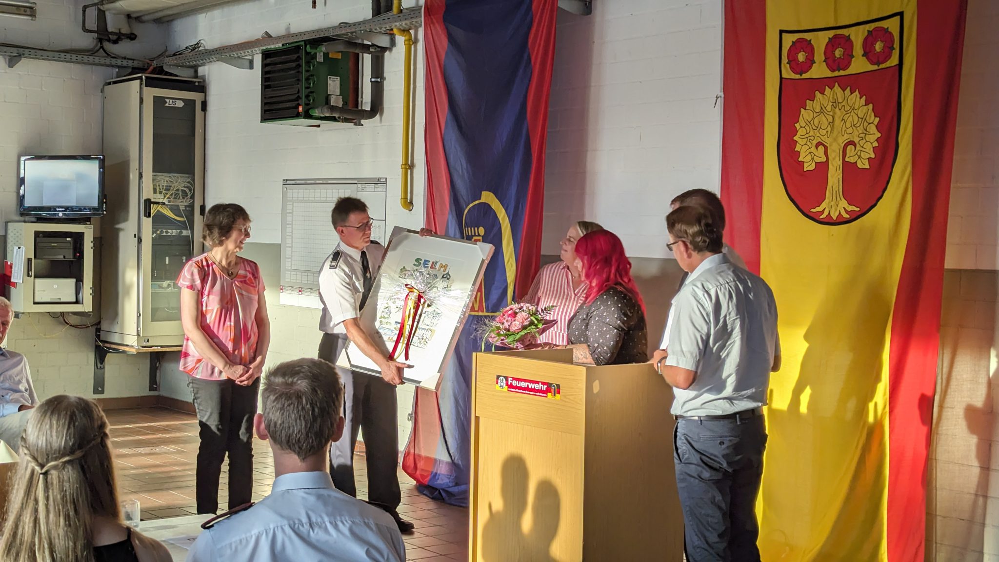 Blaulichtfamilie und Stadt bedanken sich bei Thomas Isermann ...